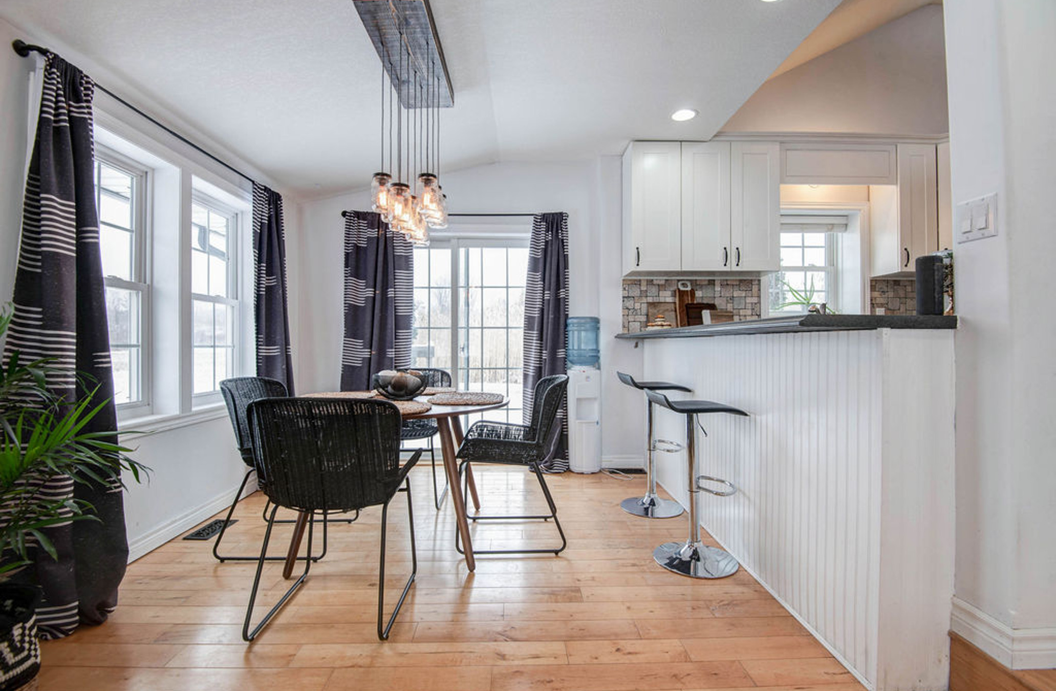 1032 Fiddler's Green Road